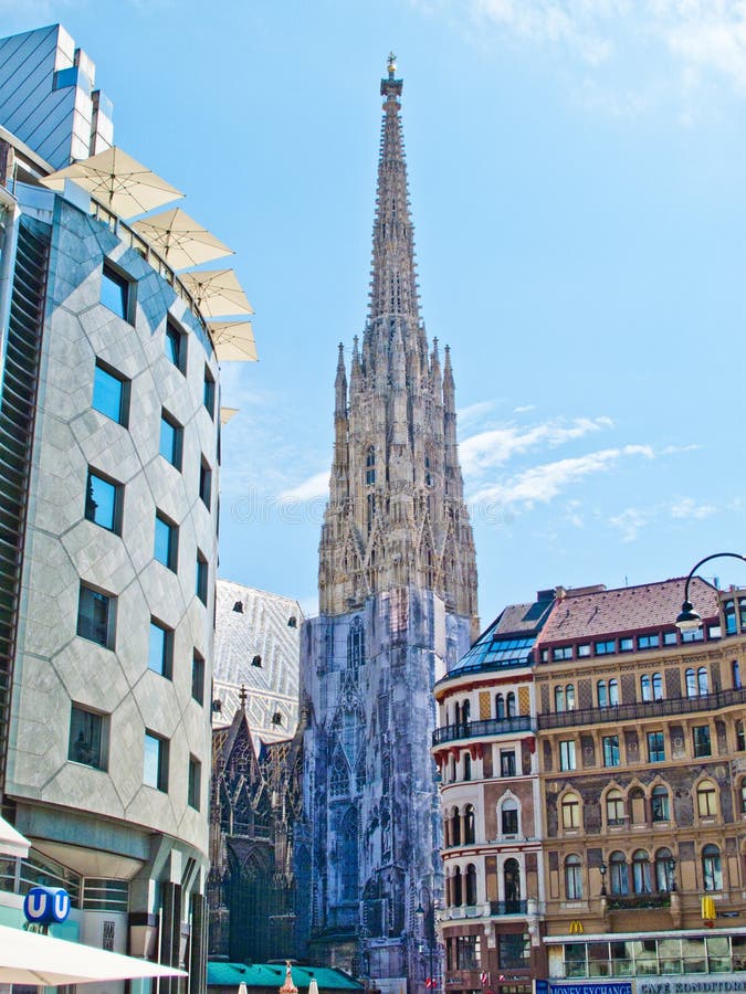 Stephansdom Vienna editorial photo. Image of blue, gothic - 20927636