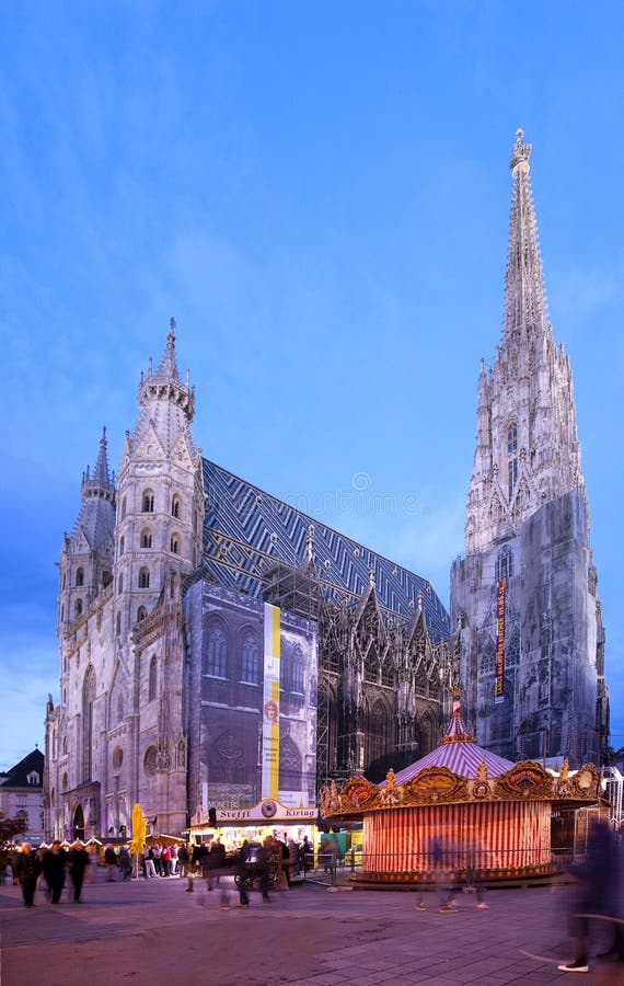 Vienna Stephansdom stock photo. Image of castle, modern - 927836