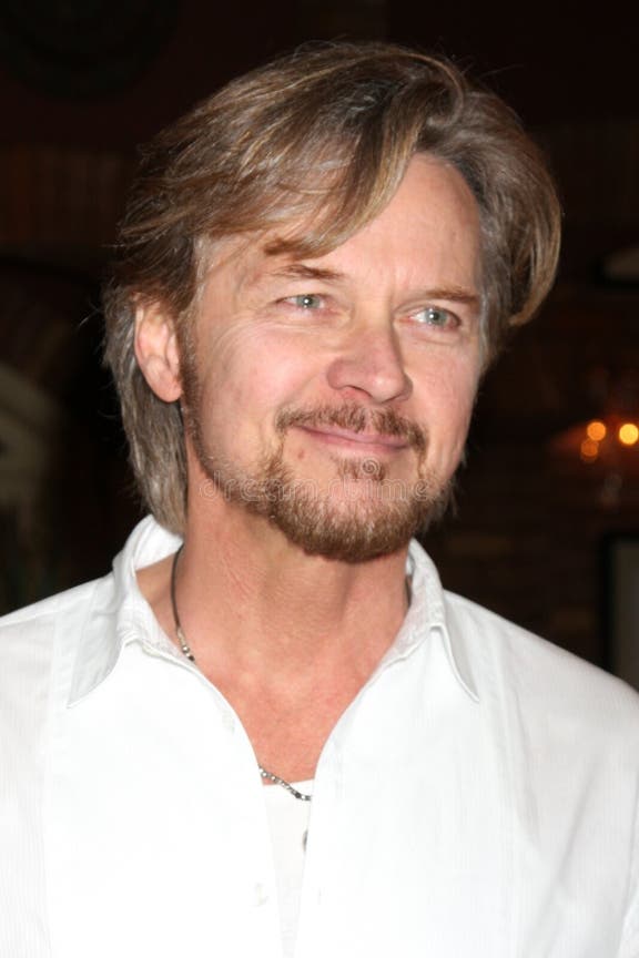 Stephen Nichols imagen editorial. Imagen de ciudad, prensa - 32458725