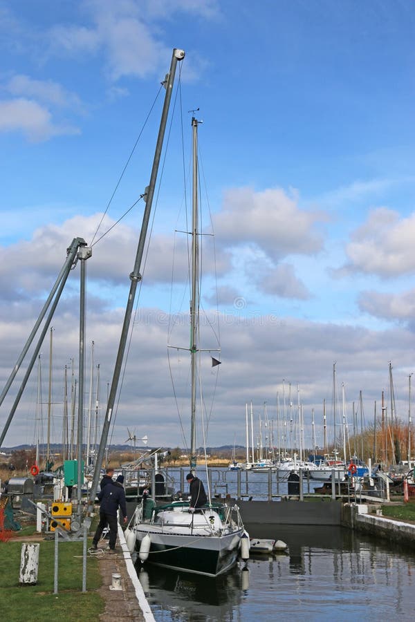 Stepping a Yacht Mast on the Exeter Canal, Devon Editorial Stock Photo ...