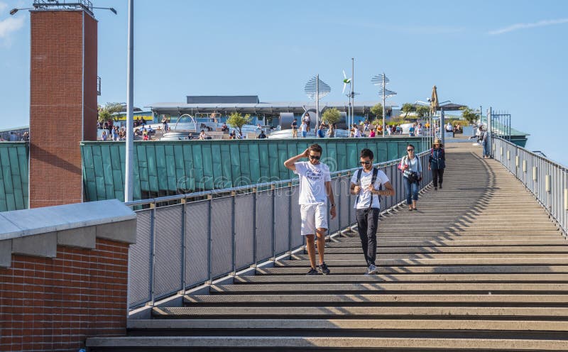 Steps To the Roof of Nemo Science Museum Amsterdam Editorial Stock ...