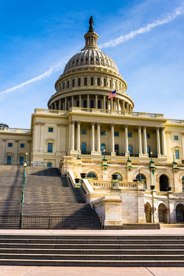 The Steps To the United States Capitol Stock Photo - Image of stands ...