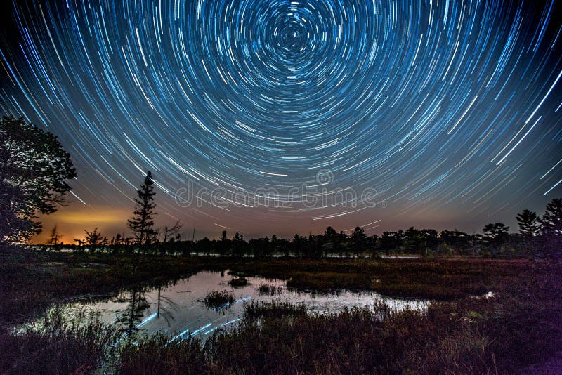 Stern Schleppt (Torrance Barrens Dark-Sky) Stockbild - Bild von milchig ...
