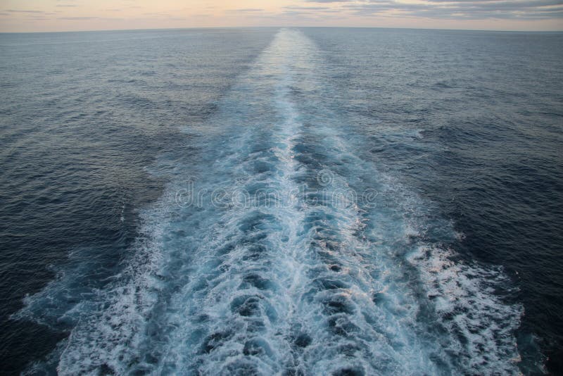 Stern wave stock image. Image of cavitation, ship, infinite - 5615229