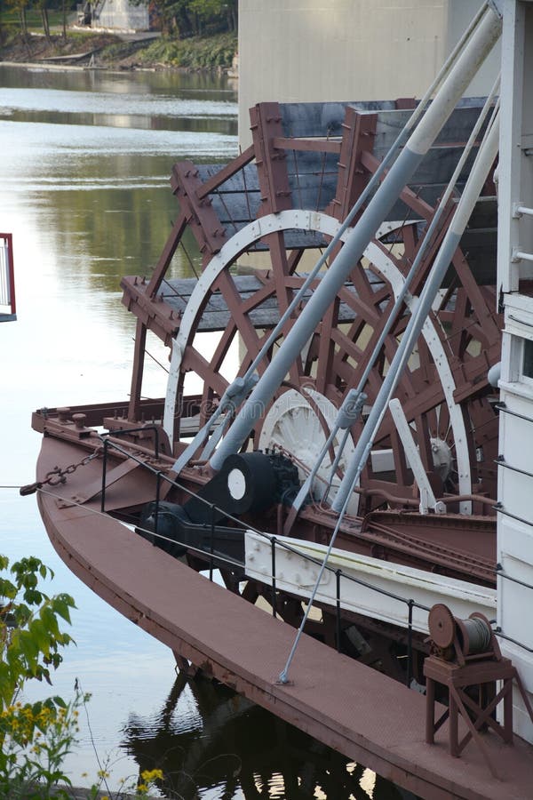 Paddle Wheel in action stock image. Image of stream, sternwheeler - 20877
