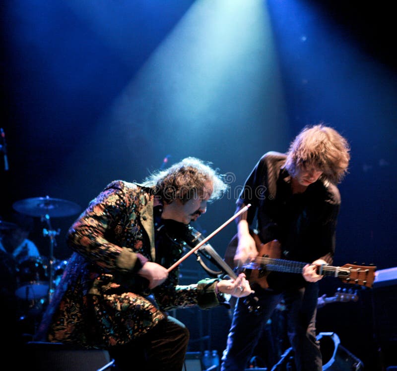 Steve Wickham and Mike Scott of the Waterboys Live at Webster Hall NYC ...