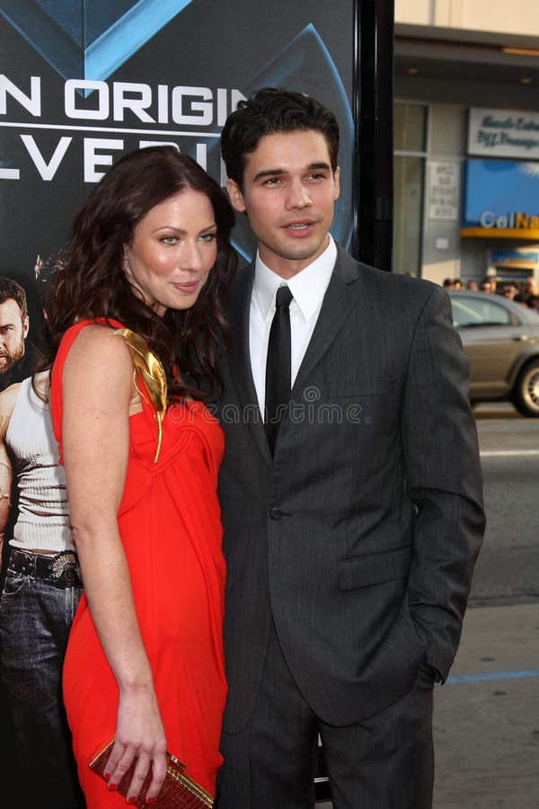 Steven Strait And His Wife