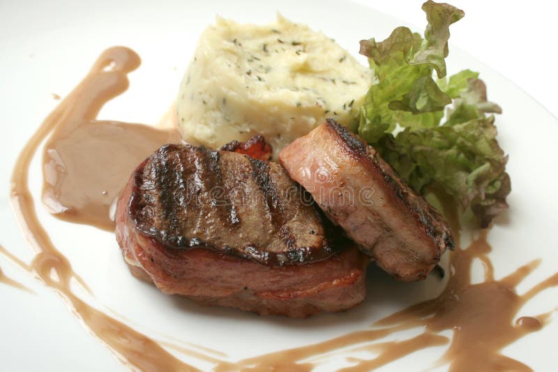 Steyk de la carne imagen de archivo. Imagen de almuerzo - 28455355