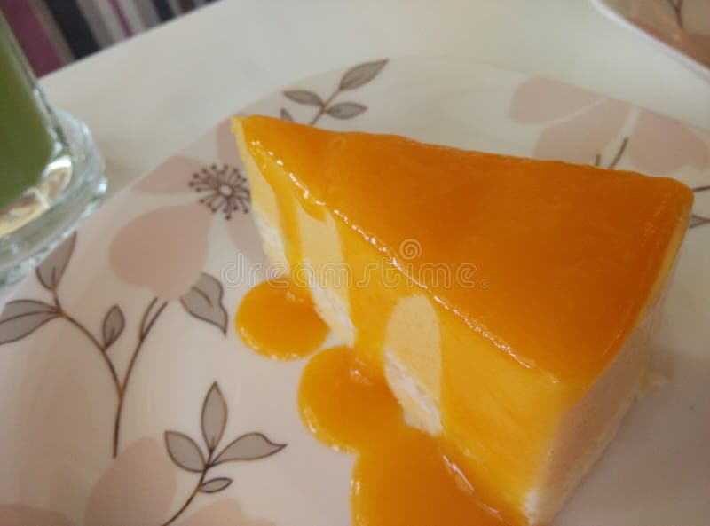 Sticky rice mango cake stock image. Image of thai, rice - 42613963