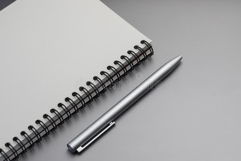 Stift und Notizbuch stockfoto. Bild von leer, zugelassen - 116804830