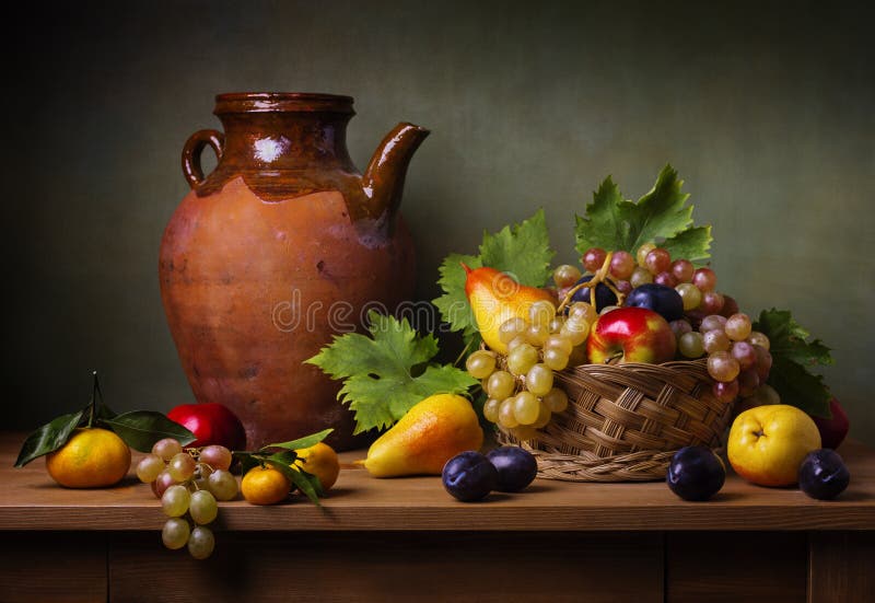 Still Life with Apple and Grapes Stock Photo - Image of bunch, mandarin ...