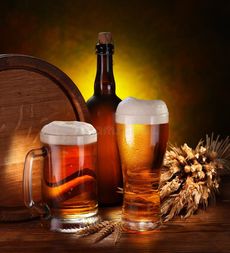 Keg of beer stock image. Image of gold, bottle, life - 20561135