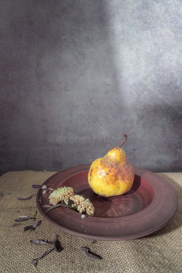 Still Life with Pears on a Plate Stock Photo - Image of park, bright ...