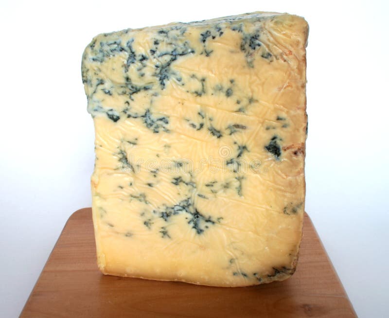 Cuneo Del Formaggio Di Stilton Immagine Stock - Immagine di inglese ...