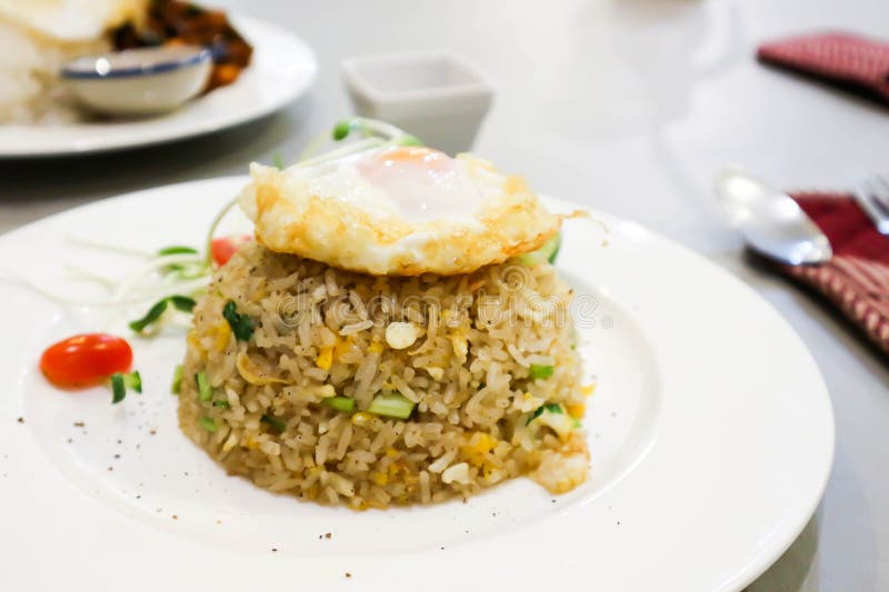 Stir-fried Rice, Stir Fried Rice or Fried Rice with Sunny Side Up Egg ...