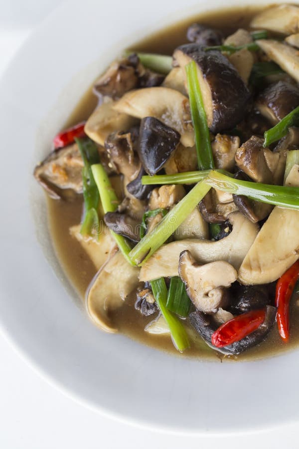 Stir Fried Shiitake Mushroom Stock Image - Image of chili, pepper: 31055641