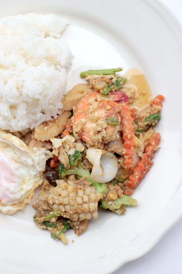 Stir-fried Soft-shelled Seafood in Curry Powder & Thai Jasmine Rice ...