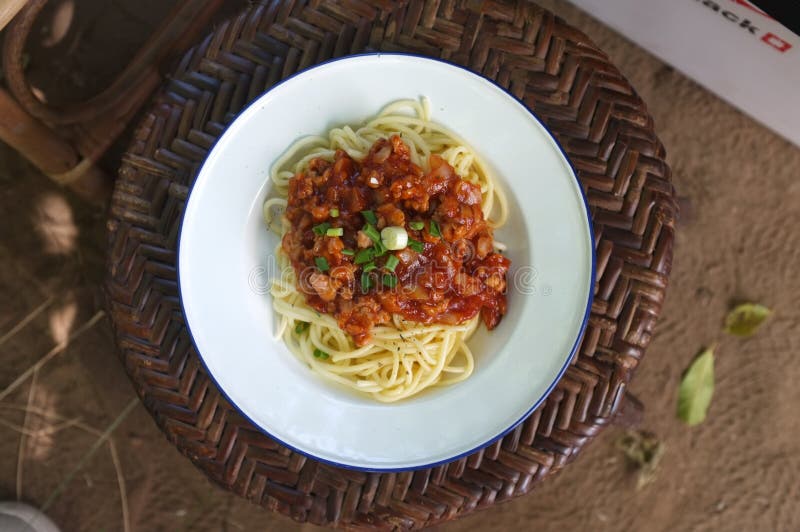Stir Fried Spicy Spaghetti with Minced Pork Stock Image - Image of beef ... Stir Fried Spicy Spaghetti with Minced Pork Stock Image - Image of beef ...