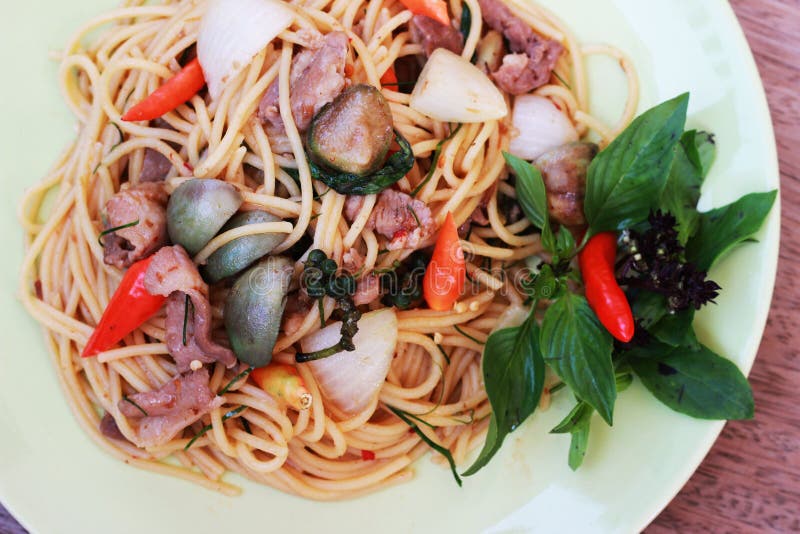 Stir Spa-style Spaghetti with Thai Style Meat in a Green Dish on Stock ...