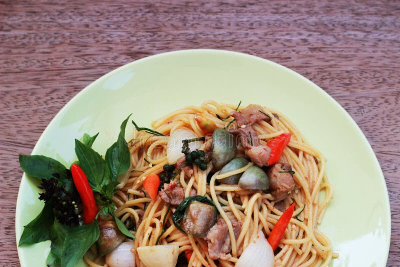 Stir Spa-style Spaghetti with Thai Style Meat in a Green Dish on Stock ...