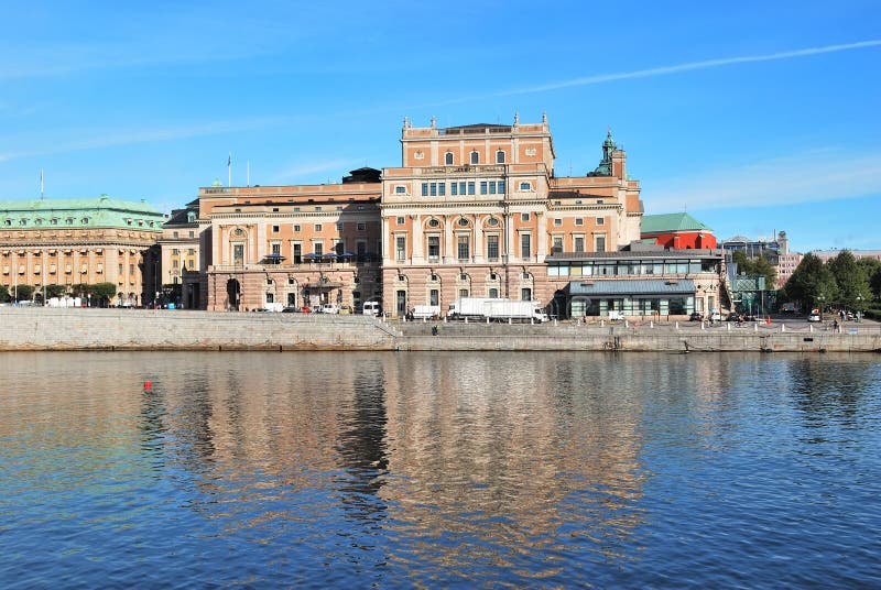 Stockholm-Oper stockfoto. Bild von gebäude, blau, sonnig - 21729804