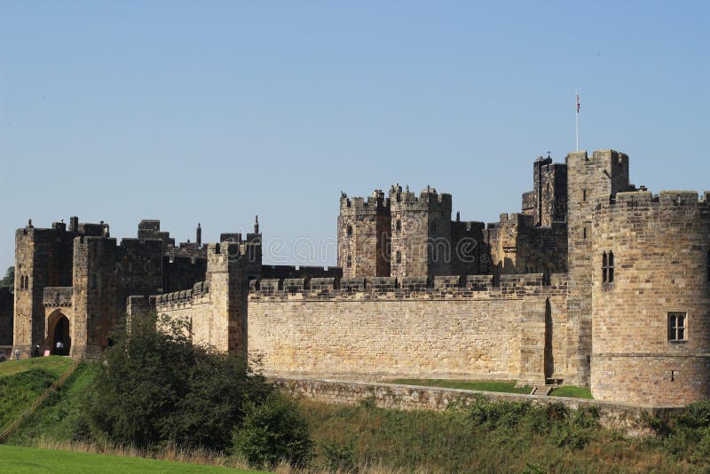 The Portcullis and Gate House at Warwick Castle Stock Image - Image of ...