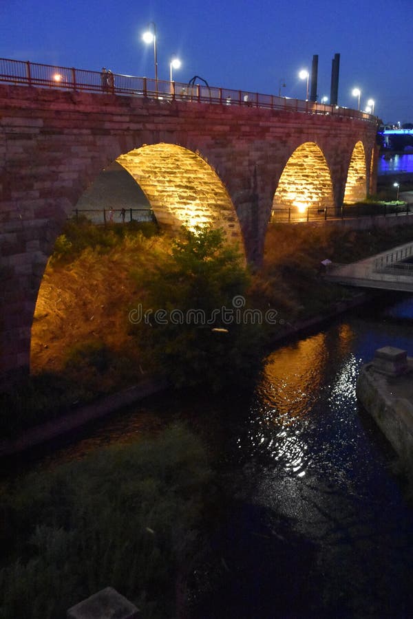Stone Arch Bridge in Minneapolis Stock Image - Image of mississippi ...