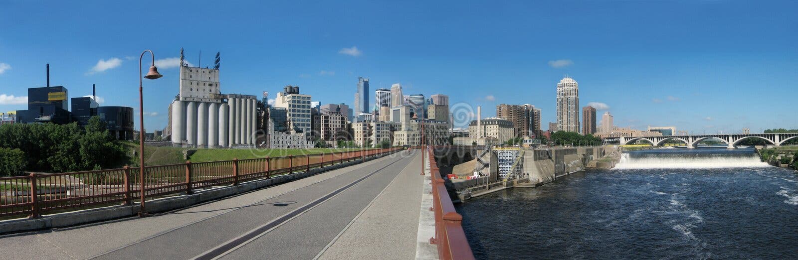 Minneapolis Skyline Over Lake Calhoun Stock Photo - Image of ...