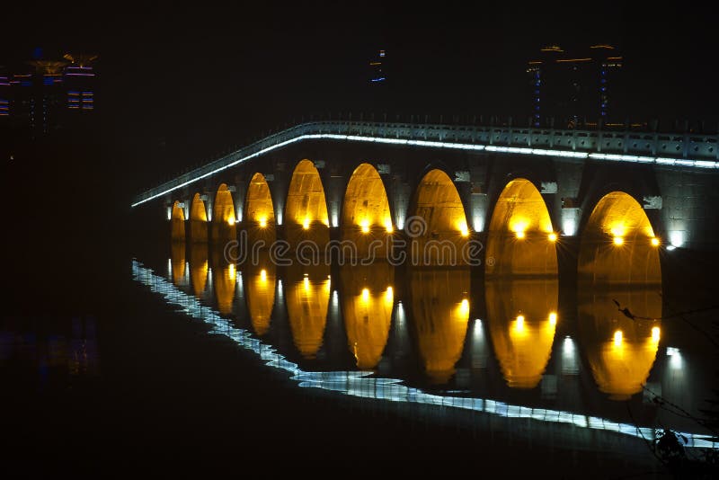 Stone Arch Bridge Reflection in Pond Stock Photo - Image of history ...
