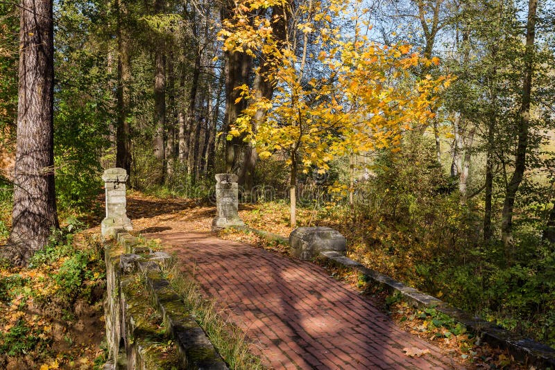 Bridge over ravine stock image. Image of mountain, overpass - 52436289