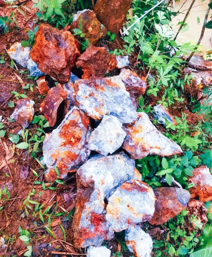 The Stone Contains Gold, Copper and Silver Metals Stock Photo - Image ...