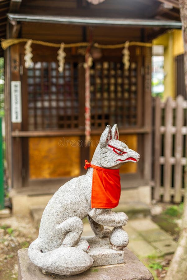 A Stone Fox in a Shintoist Shrine in Tokyo Stock Image - Image of ...