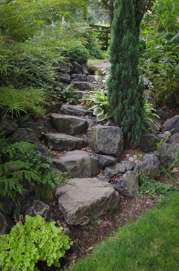 Stone Garden Stairs stock photo. Image of stairway, narrow - 32820266