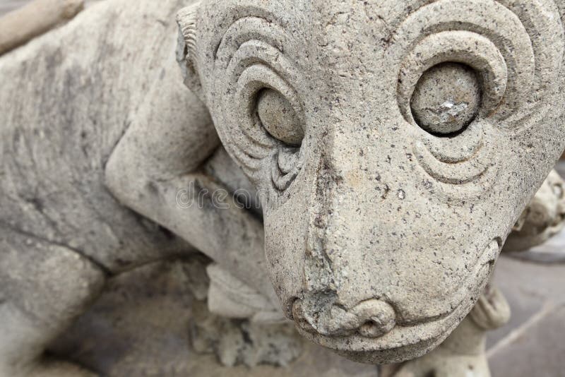 Stone gecko head. stock photo. Image of creature, closeup - 10625960