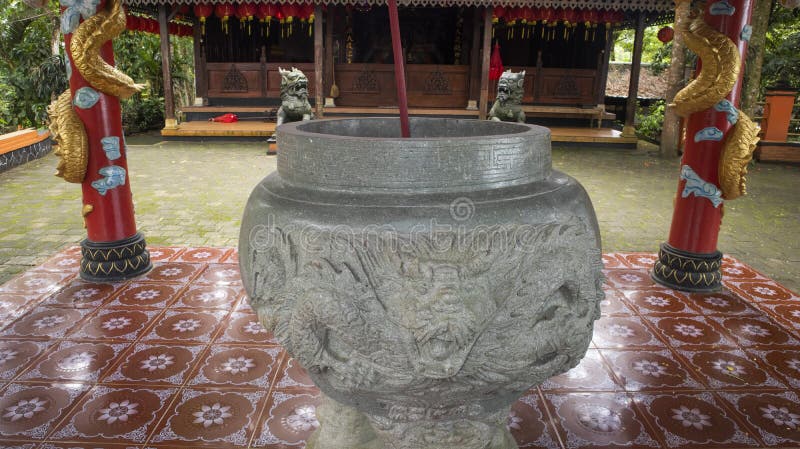 Stone Incense Holder at a Buddhist Temple Editorial Image - Image of ...