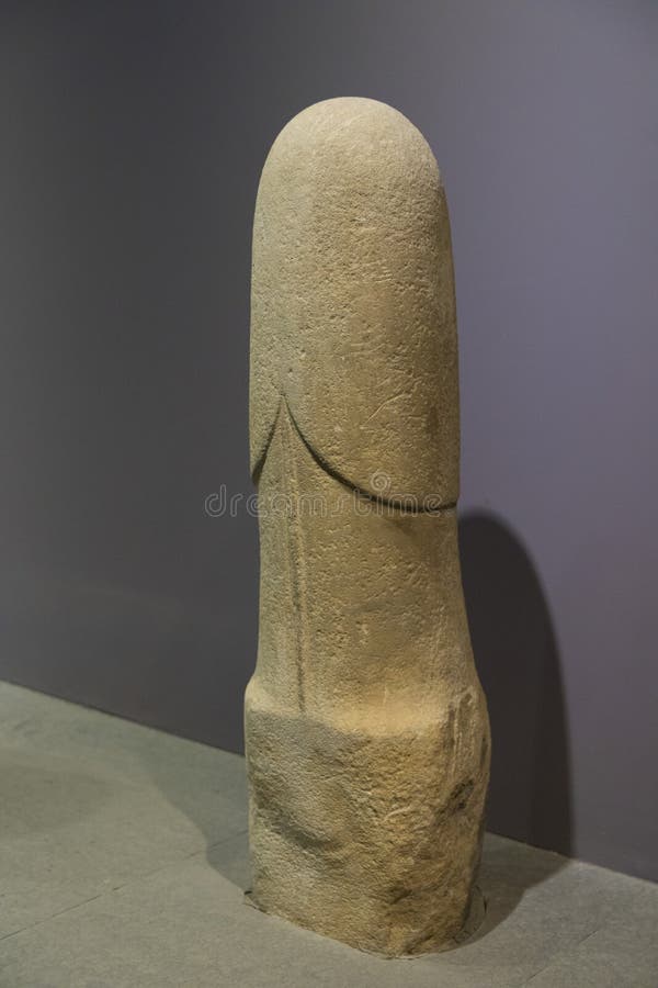 Stone Linga on Display in Museum. Editorial Photography - Image of ...
