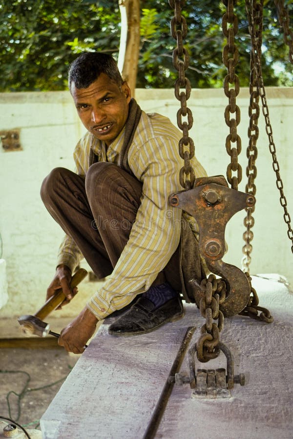 Indian mason laborer editorial image. Image of adult - 57457780