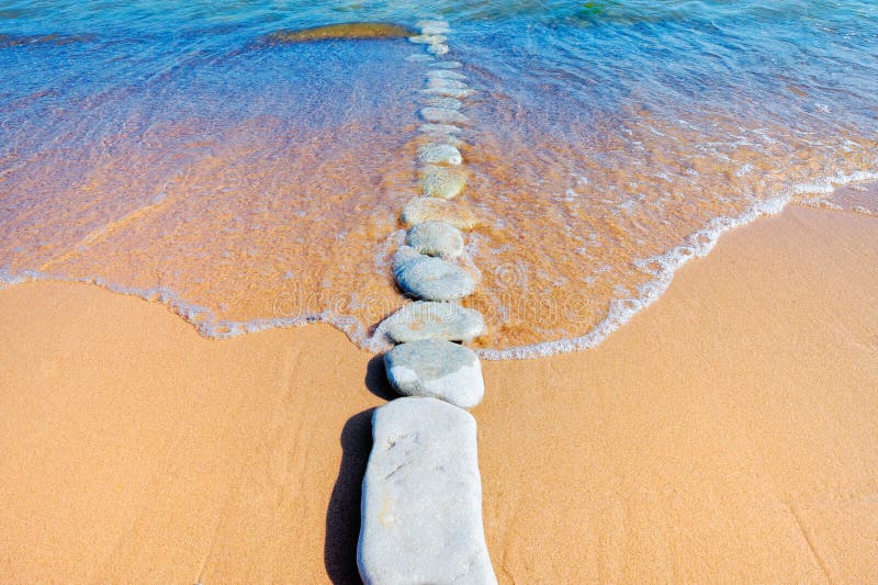 Choke Stone stock image. Image of relaxation, gravel, beach - 8713669