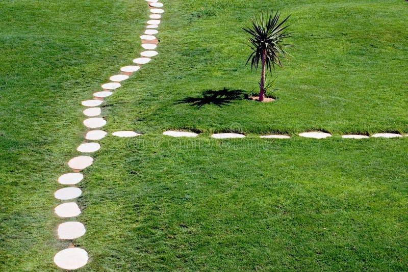 Stone path through lawn stock image. Image of color, footpath - 4427657
