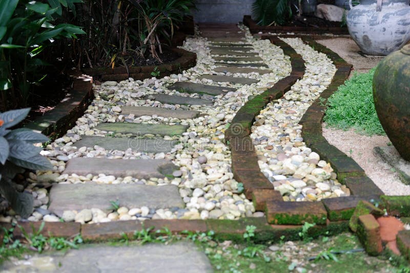 Stone Path Walkway in Garden Stock Photo - Image of plant, backyard ...