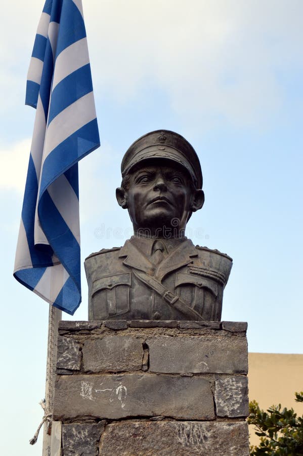 A stone statue. editorial image. Image of flag, soldiers - 70197965
