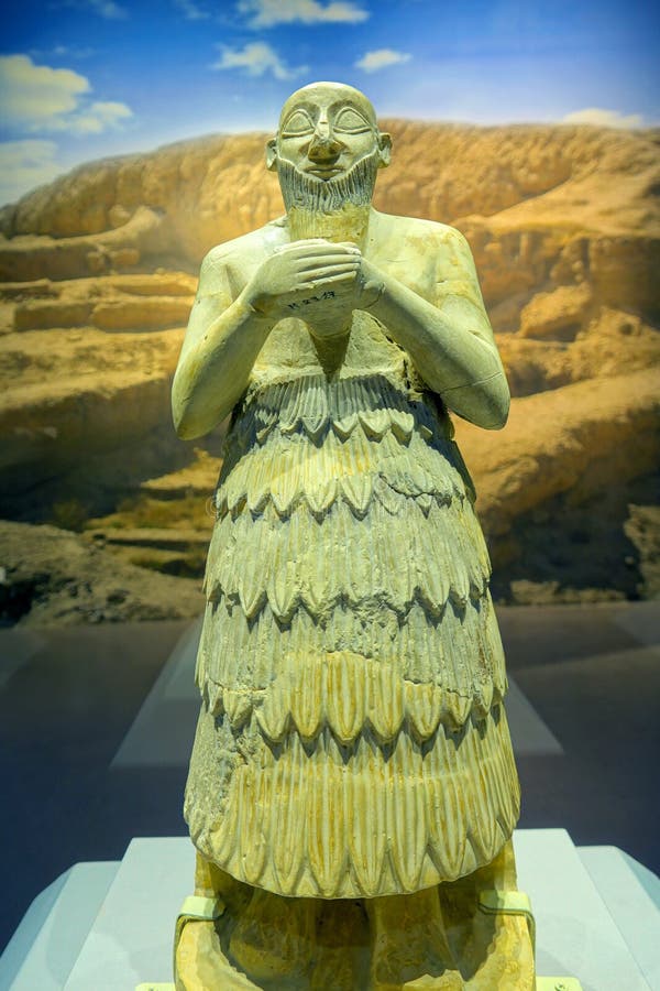 Stone Statue of Worshiper editorial photo. Image of relics - 275776001