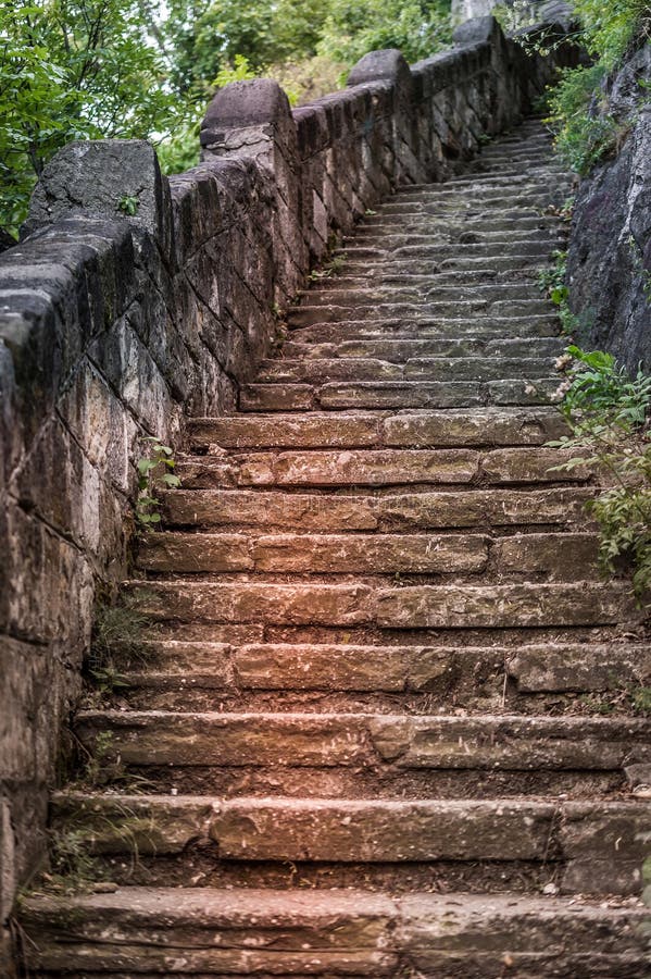 Stone Step Trail in the Woods Stock Image - Image of scenic, pathway ...