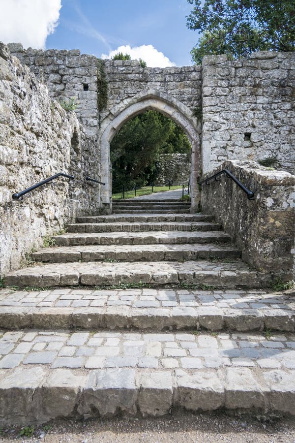 Stone Steps in Leeds Castle Grounds Editorial Stock Image - Image of ...