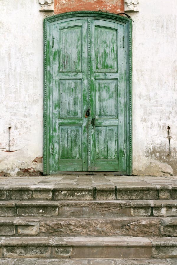 Stone Steps and Wooden Door Stock Photo - Image of plaster, stone: 52585006