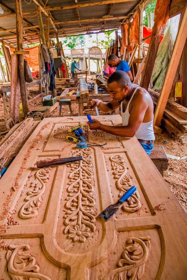 African Workshop for Woodcarving in Zanzibar Editorial Photo - Image of ...