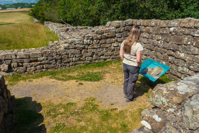 Stone wall Hadrian`s Wall editorial photography. Image of journey ...