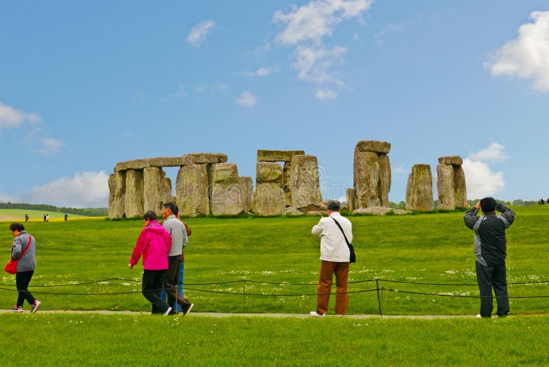 Stonehenge - Prehistoric Monument - England Editorial Stock Photo ...