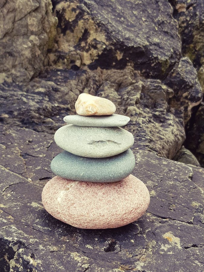 Stones in an Infinity Shape Stock Image - Image of shape, forms: 158001963