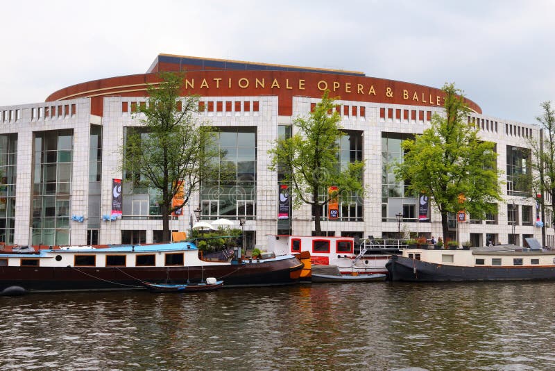 Stopera Amsterdam image stock. Image du opéra, architecture - 15536339